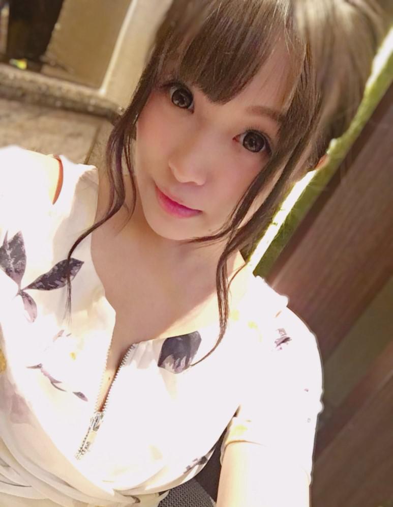 카야마 아이 / Ai Kayama / 香山亜衣 | AVPPOMPPU